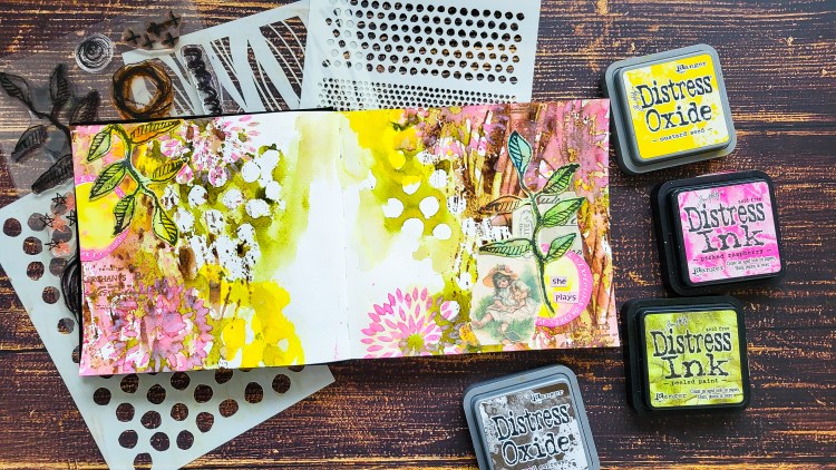 Ink Smooshing with Distress Inks & Oxides – An Art Journal Background ...